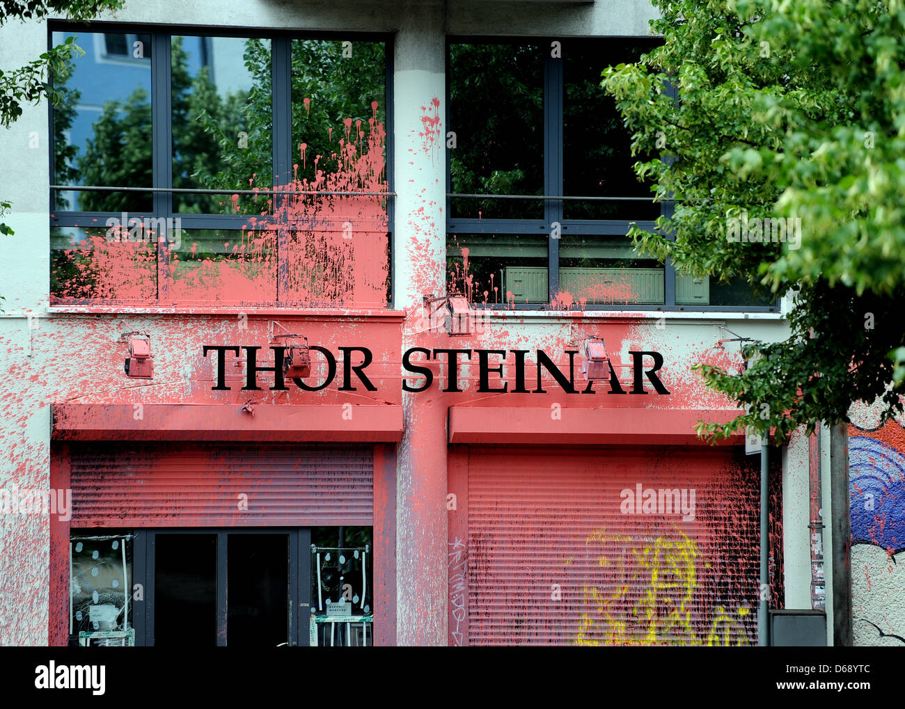 A bucket of paint has been thrown at a "Thor Steiner" clothing store in ...