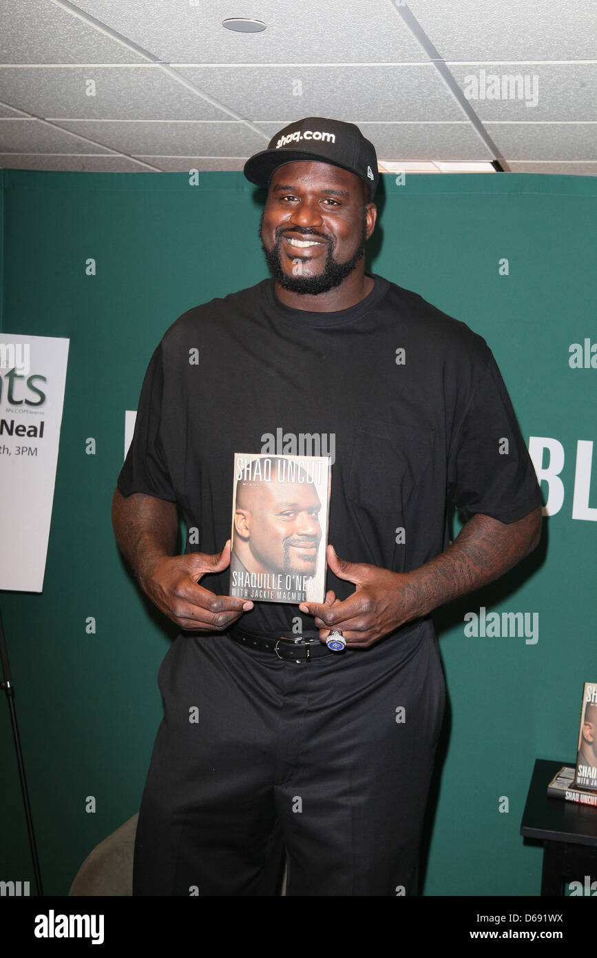 Shaquille O'Neal promotes his new book, 'Shaq Uncut: My Story,' at ...