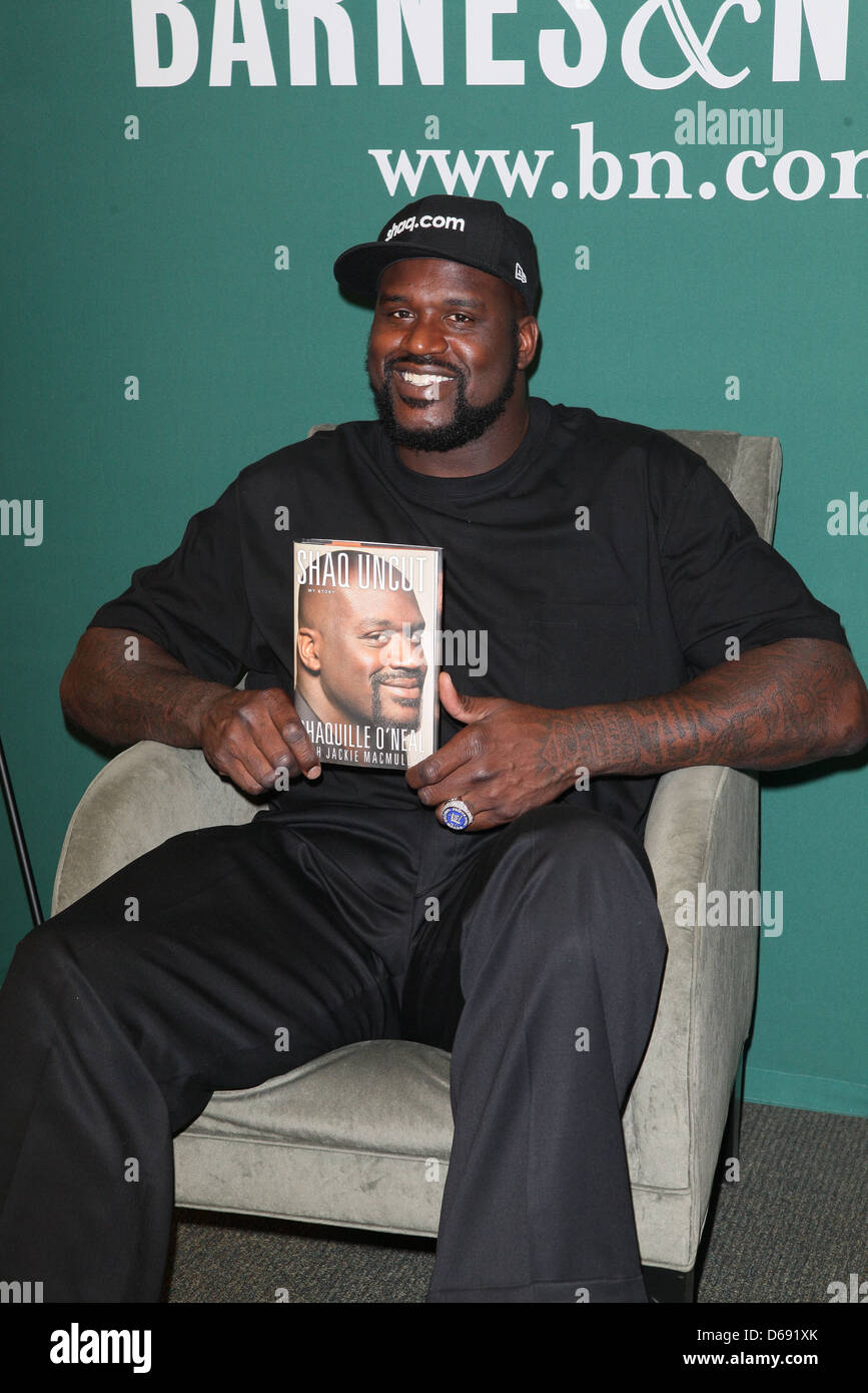 Shaquille O'Neal promotes his new book, 'Shaq Uncut: My Story,' at ...