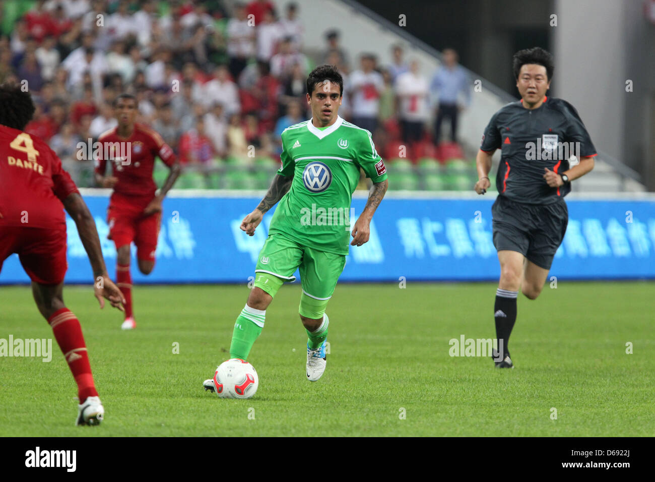 Wolfsburg's Fagner (C) plays the ball during the test match of the ...