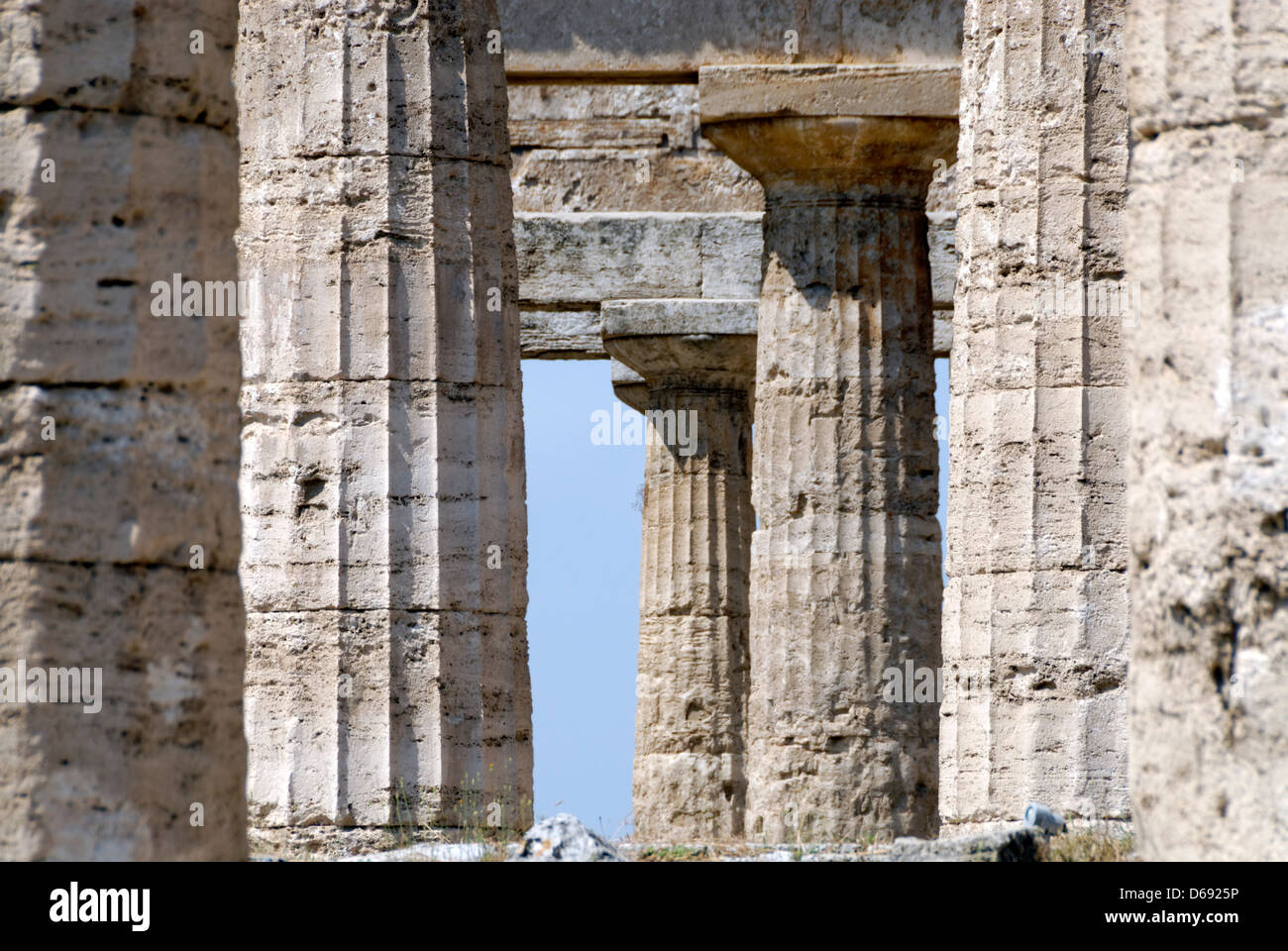 Limestone columns hi-res stock photography and images - Alamy