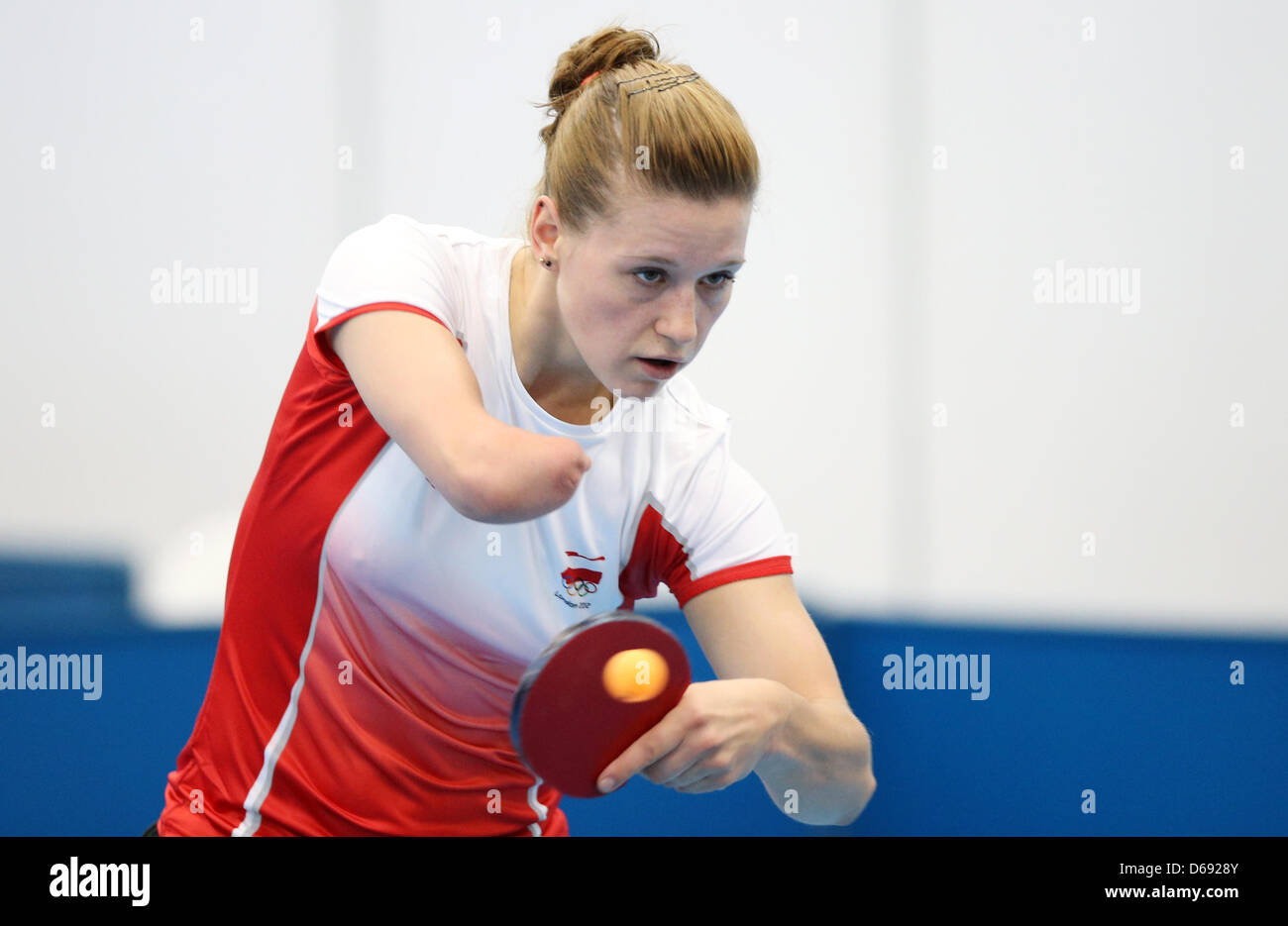 Photo of natalia partyka table tennis High Resolution Stock Photography ...