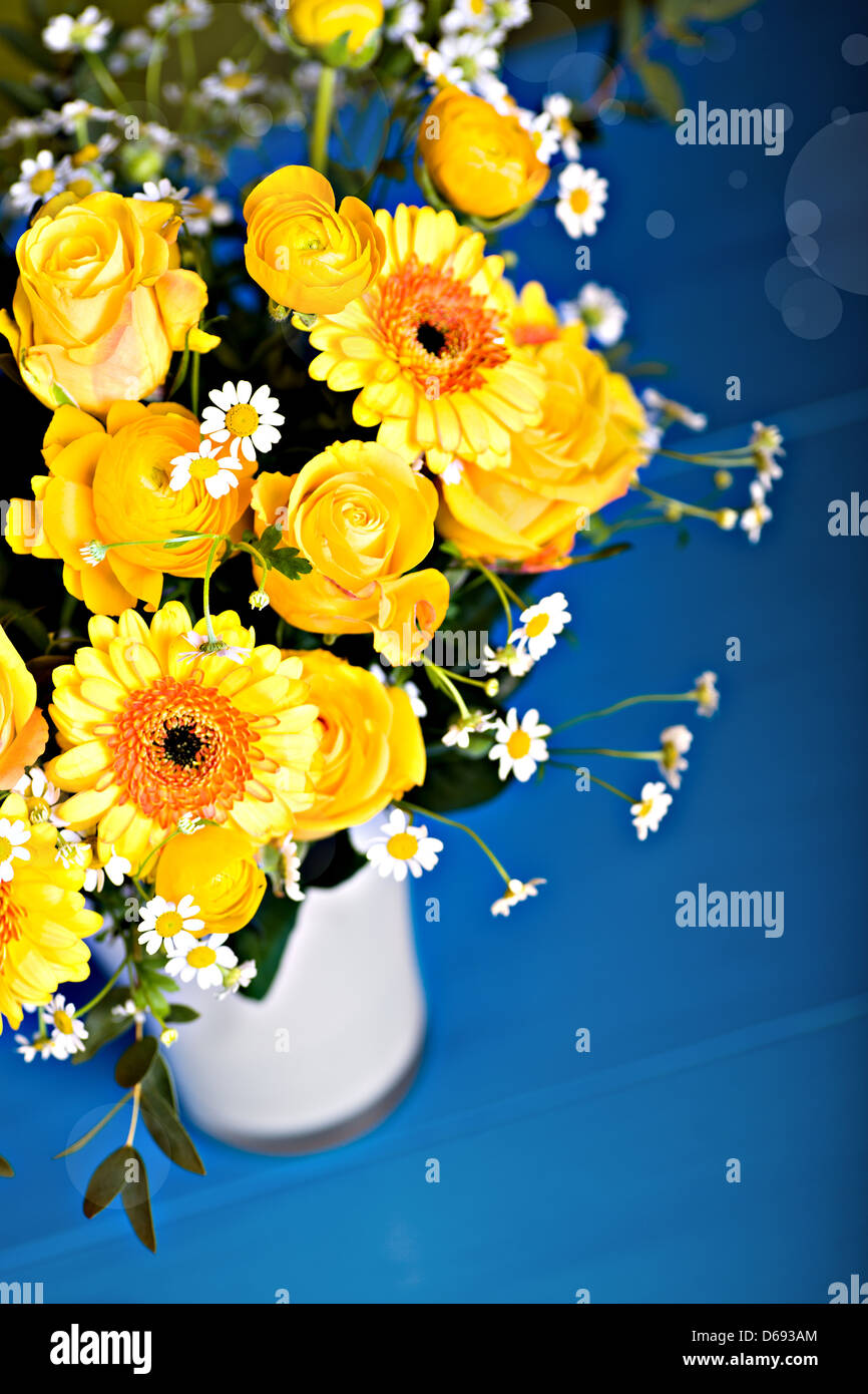 bunch of spring flowers Stock Photo - Alamy