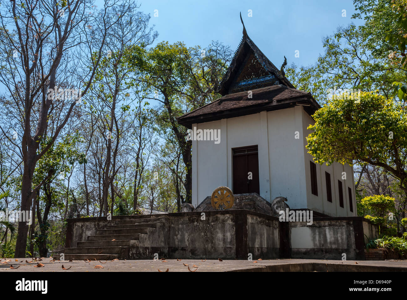 Forgotten place of worship hi-res stock photography and images - Alamy