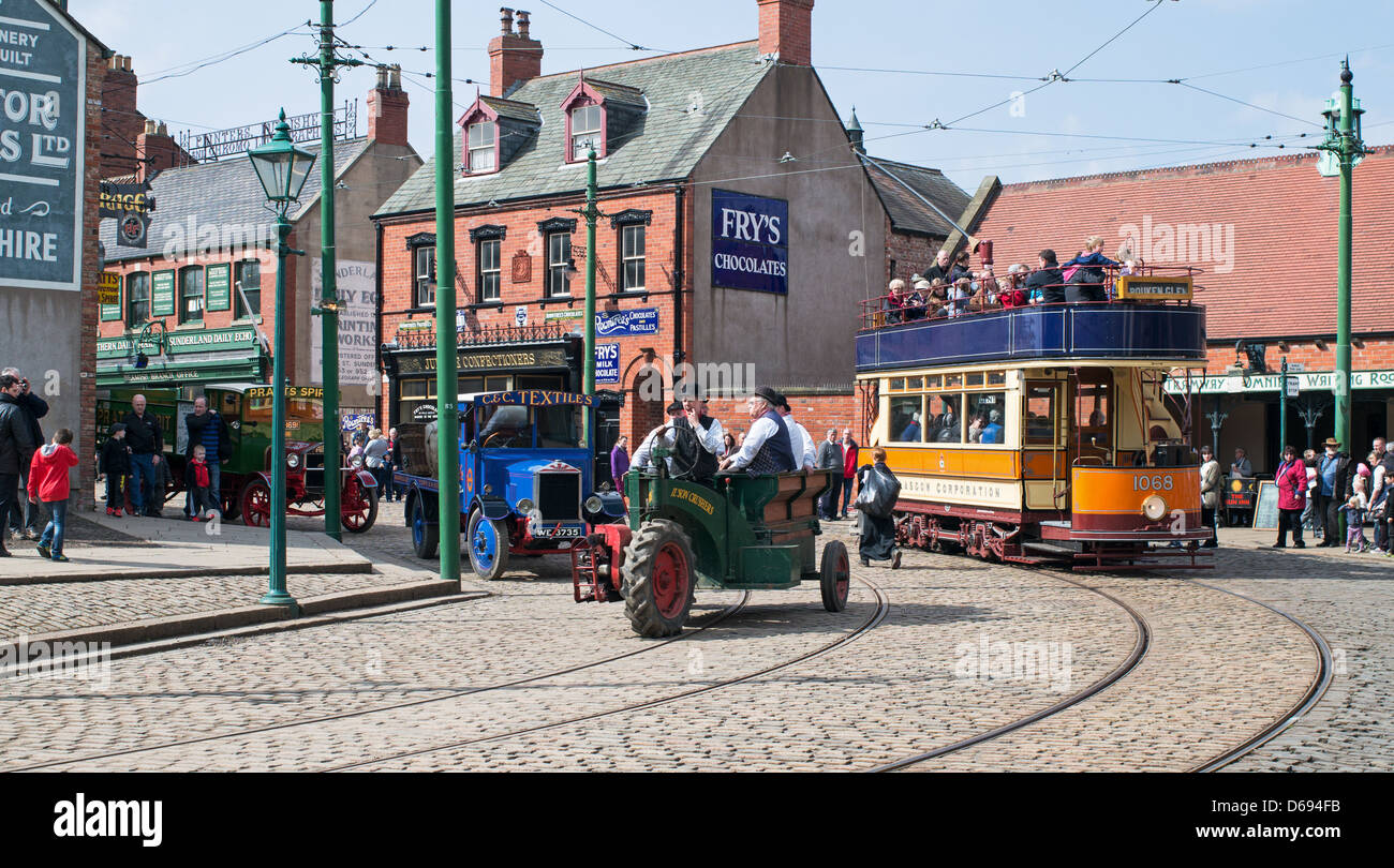Historic vehicles hi-res stock photography and images - Alamy