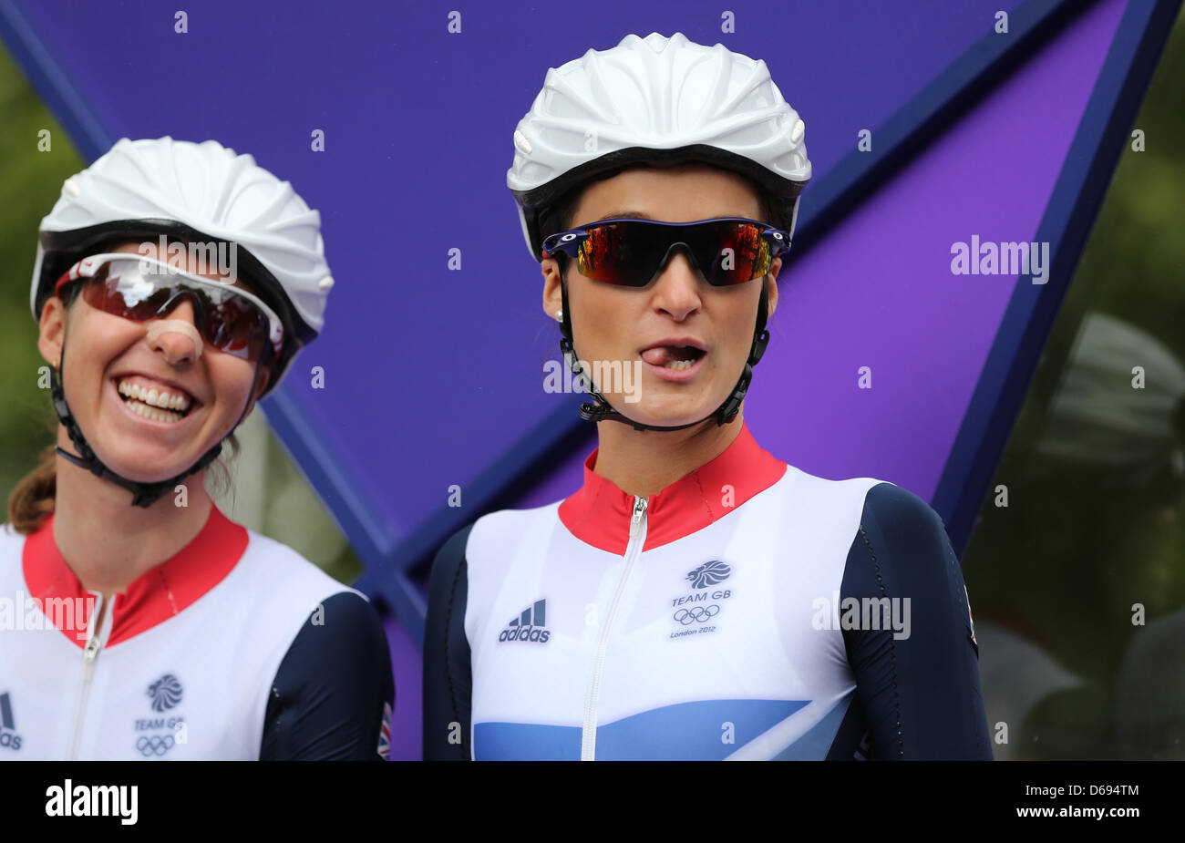 Elizabeth Armitstead and Nicole Cooke (l) of the British cycling team ...