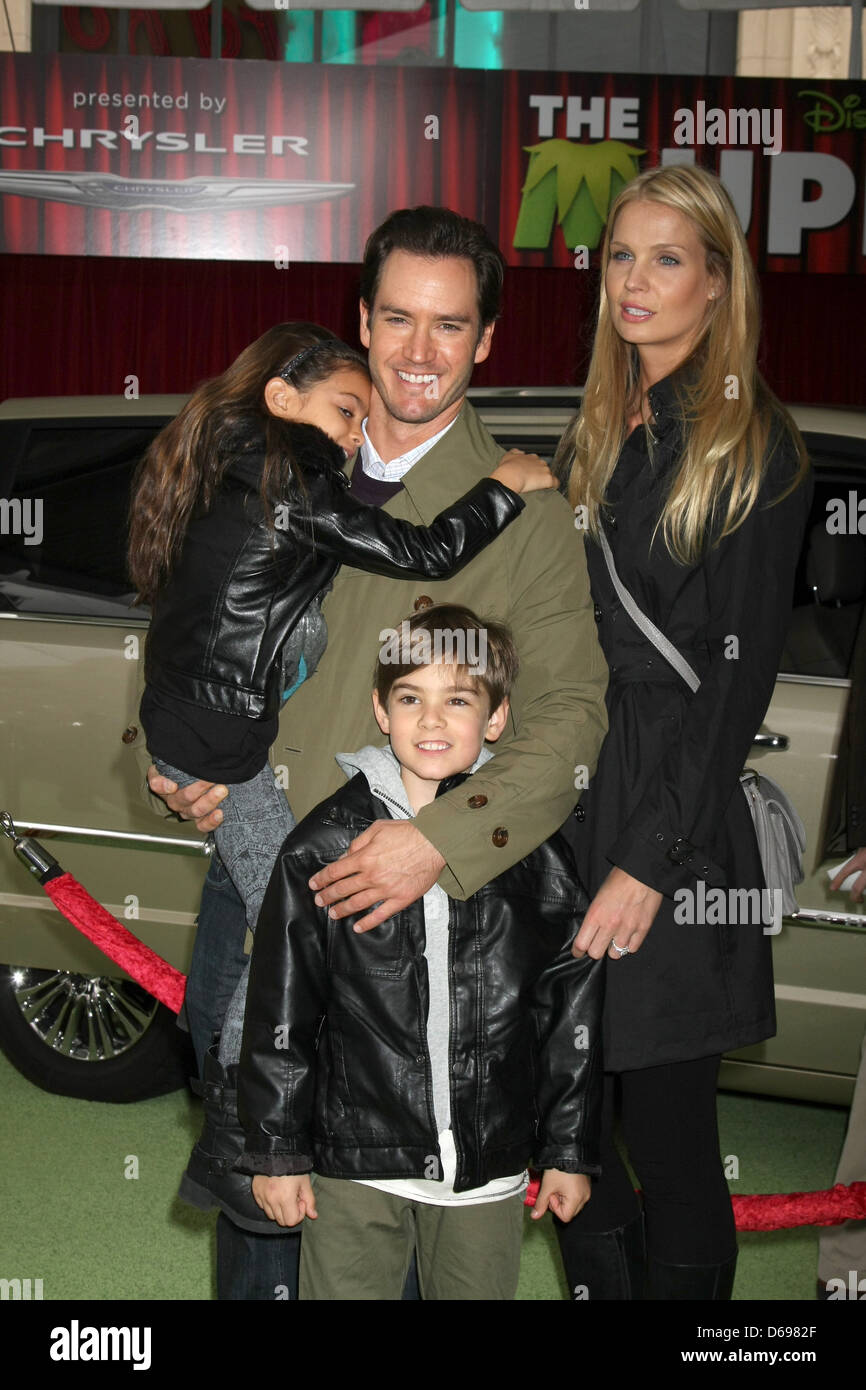Mark-Paul Gosselaar and family The premiere of Walt Disney Pictures ...
