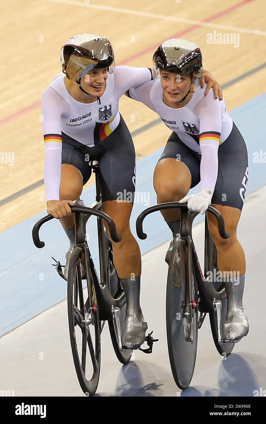 Germany's Miriam Welte (L) and Kristina Vogel celebrates after the ...