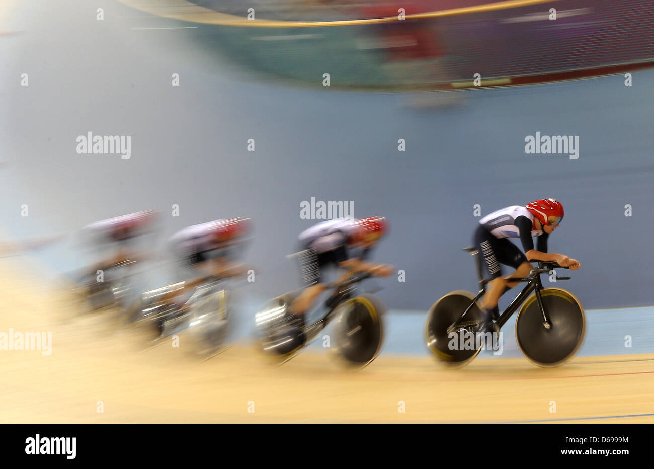 Geraint Thomas, Steven Burke, Edward Clancy and Peter Kennaugh of Great ...