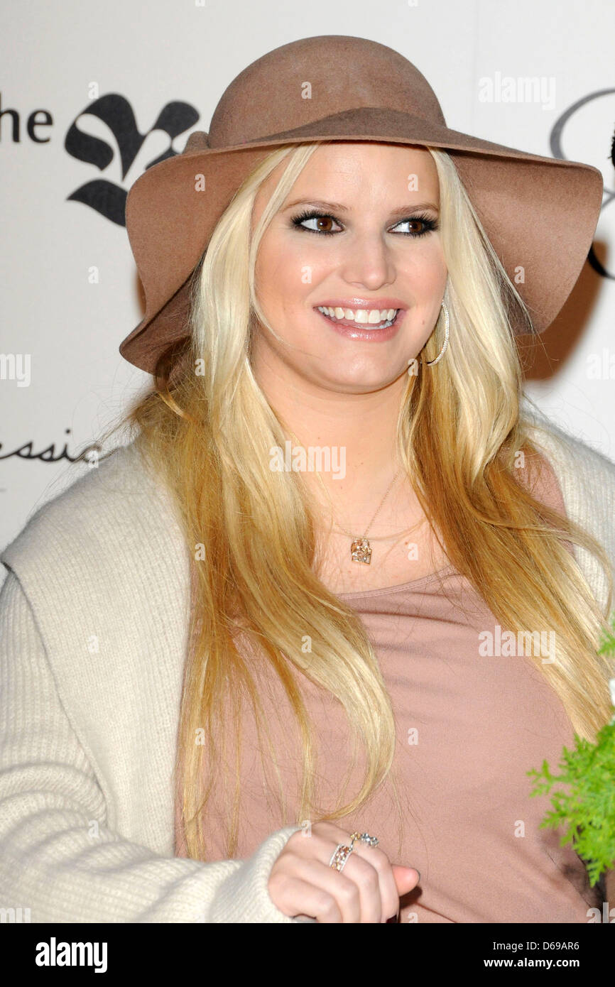 Jessica Simpson Collection Logo