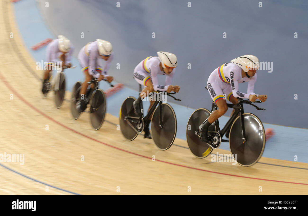 Mens team pursuit olympic games hi-res stock photography and images - Alamy