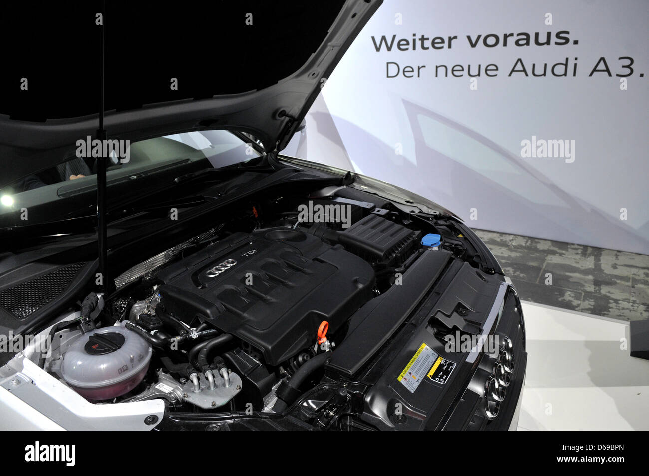 Automotive engine bay audi hi-res stock photography and images - Alamy