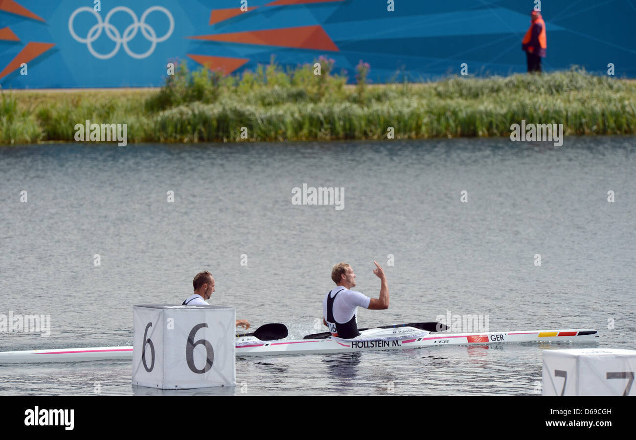 Martin Hollstein (L) und Andreas Ihle of Germany compete in the Men's ...