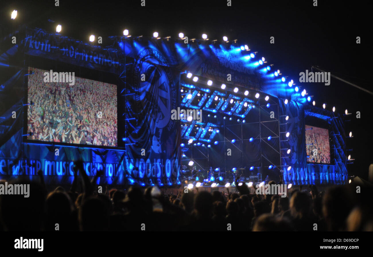 Concert organizers hi-res stock photography and images - Alamy