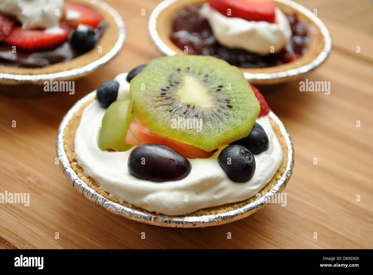 Multiple Fruit Mini Pie Desserts Stock Photo - Alamy