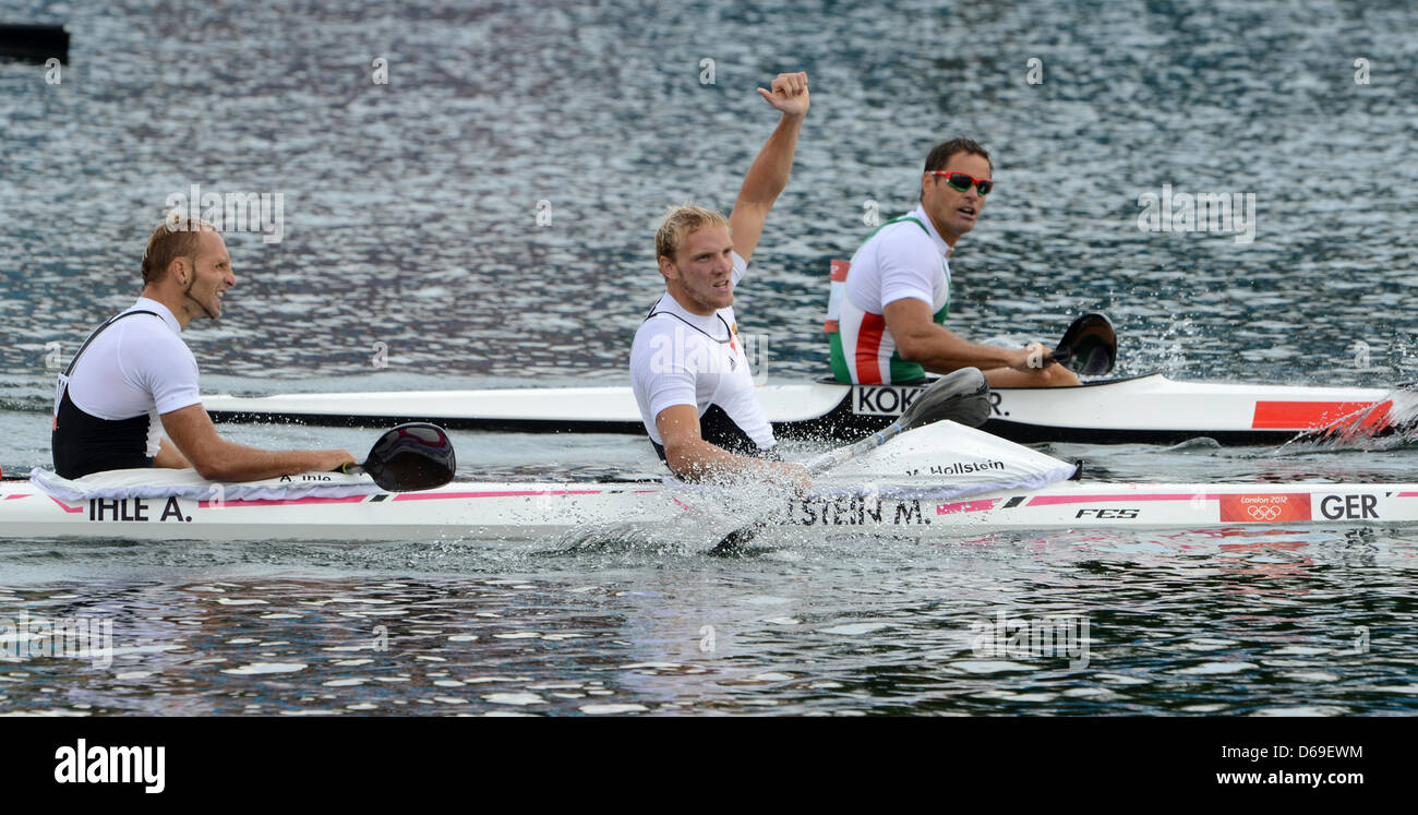 Martin Hollstein (C) und Andreas Ihle (L) of Germany compete in the Men ...
