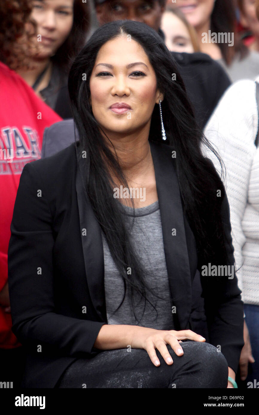 Kimora Lee Simmons films an appearance on the entertainment news show ...