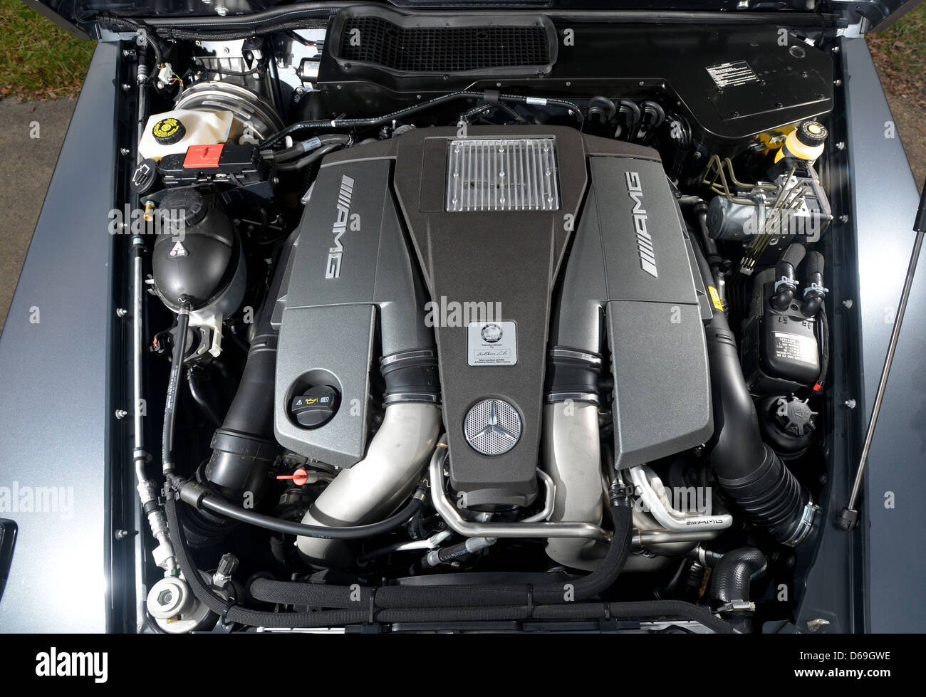 V8 engine of the Mercedes G350 AMG off road car Stock Photo - Alamy