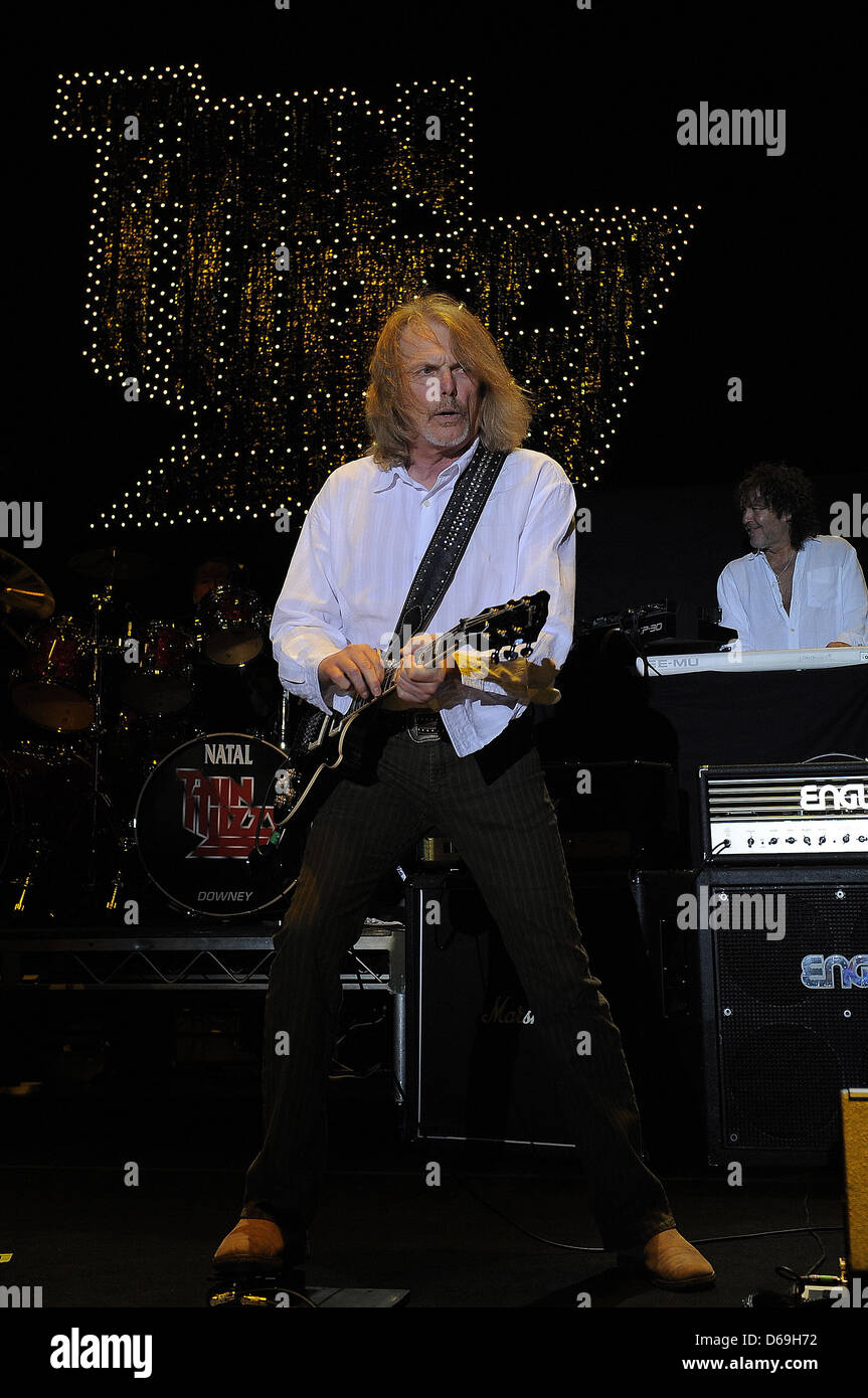 Scott Gorham Thin Lizzy performs live at the Bayfront Amphitheater ...