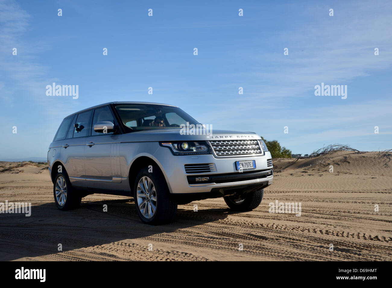 Original range rover hi-res stock photography and images - Alamy