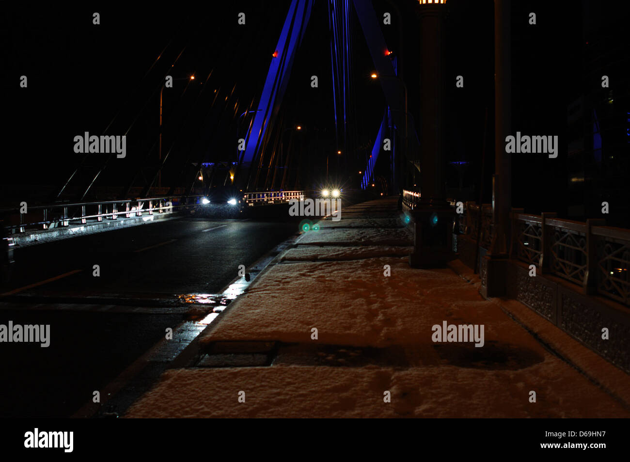 This image shows the Aomori Bay Bridge in Japan, captured in its full ...