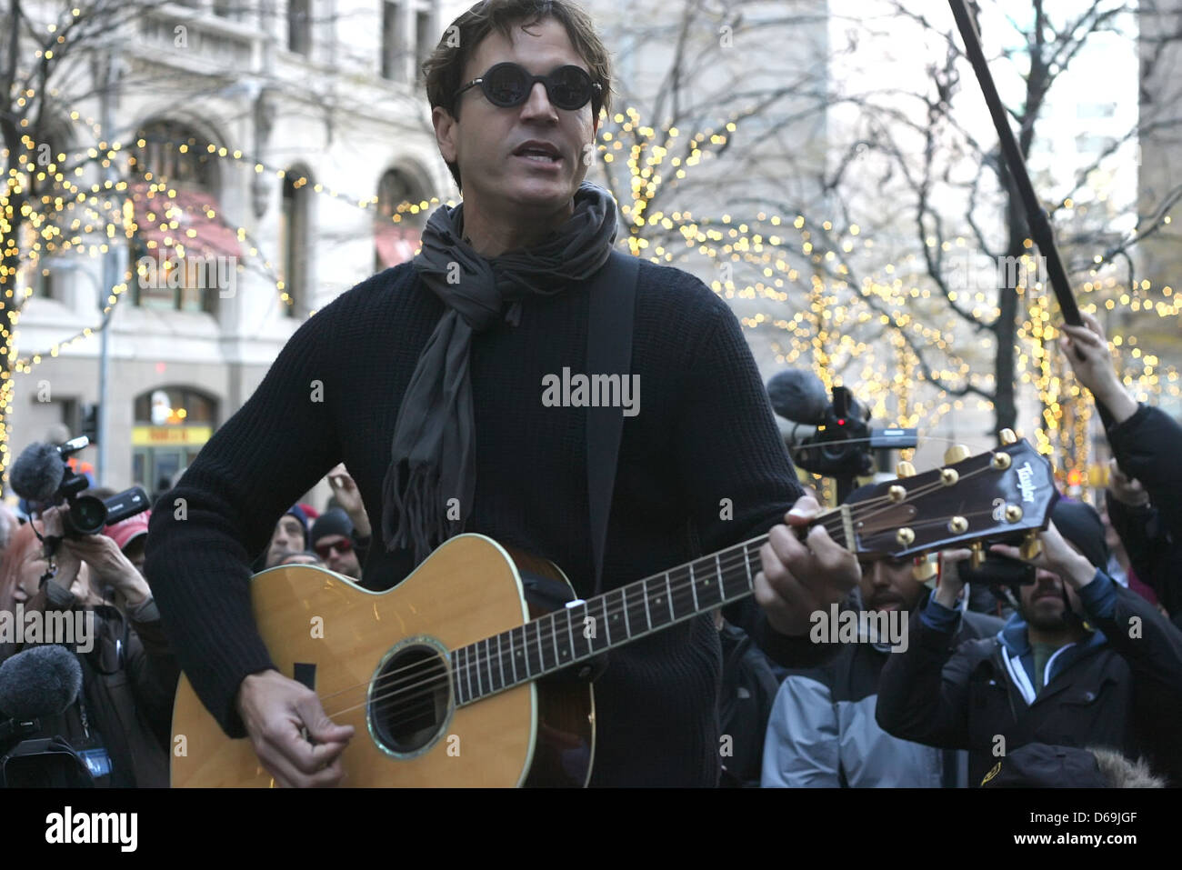 Stephan jenkins of third eye blind hi-res stock photography and images ...