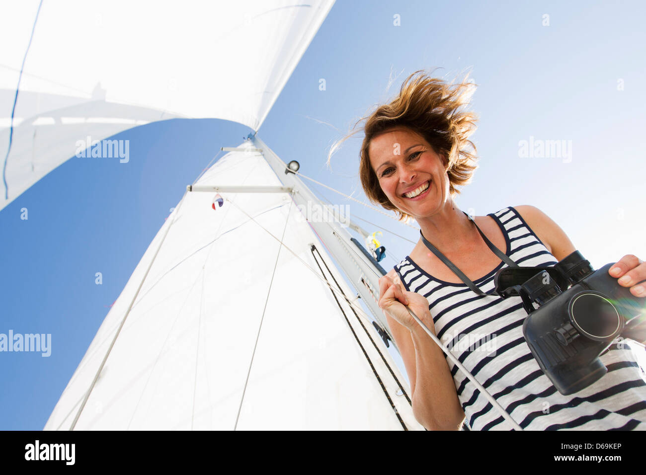 Binoculars sailing boat hi-res stock photography and images - Alamy