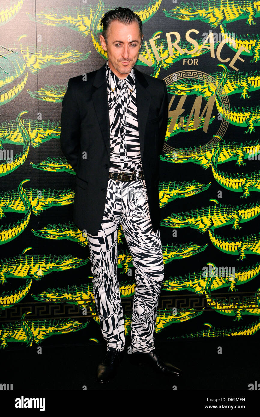 Alan Cumming Versace for H&M Fashion Show and Party New York City, USA ...