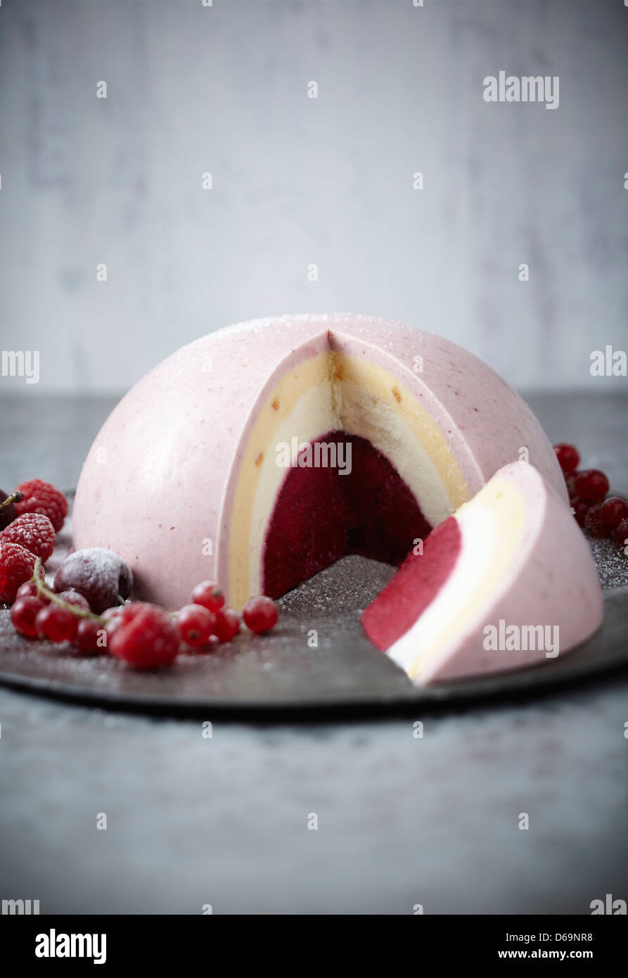 Ice cream bombe hi-res stock photography and images - Alamy