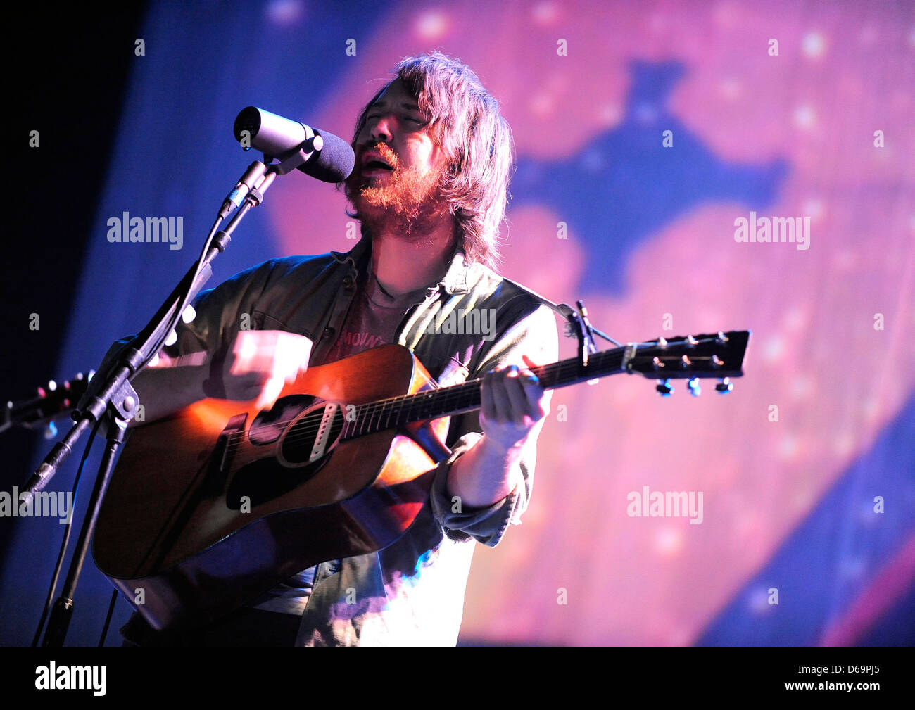 Robin Pecknold Fleet Foxes performing live at the Heineken Music Hall ...