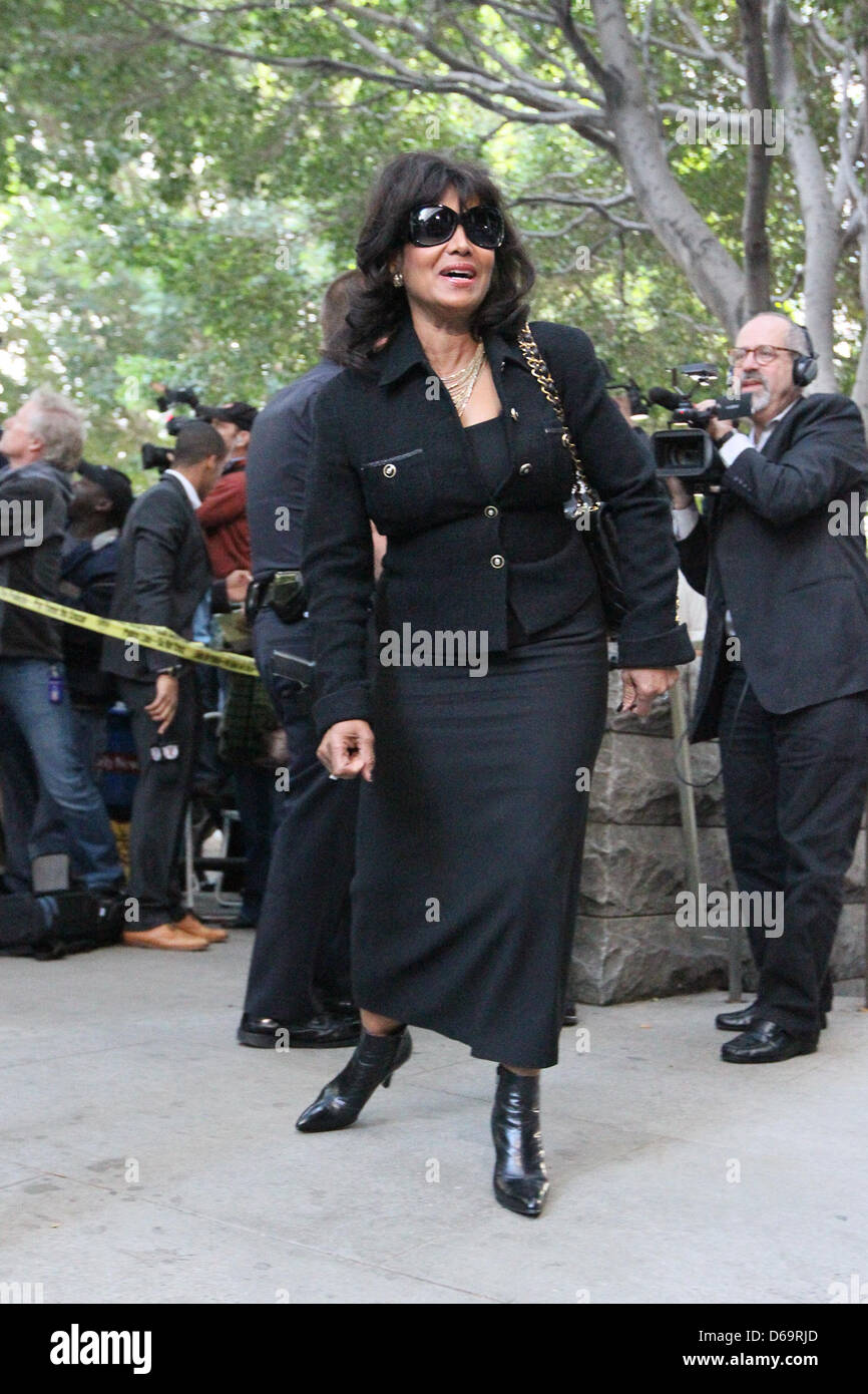 Rebbie Jackson Sentencing day in the Conrad Murray involuntary ...