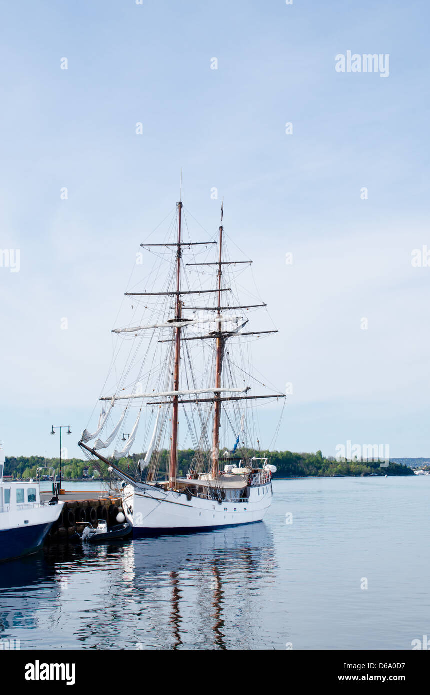 Oslo norway ship masts hi-res stock photography and images - Alamy