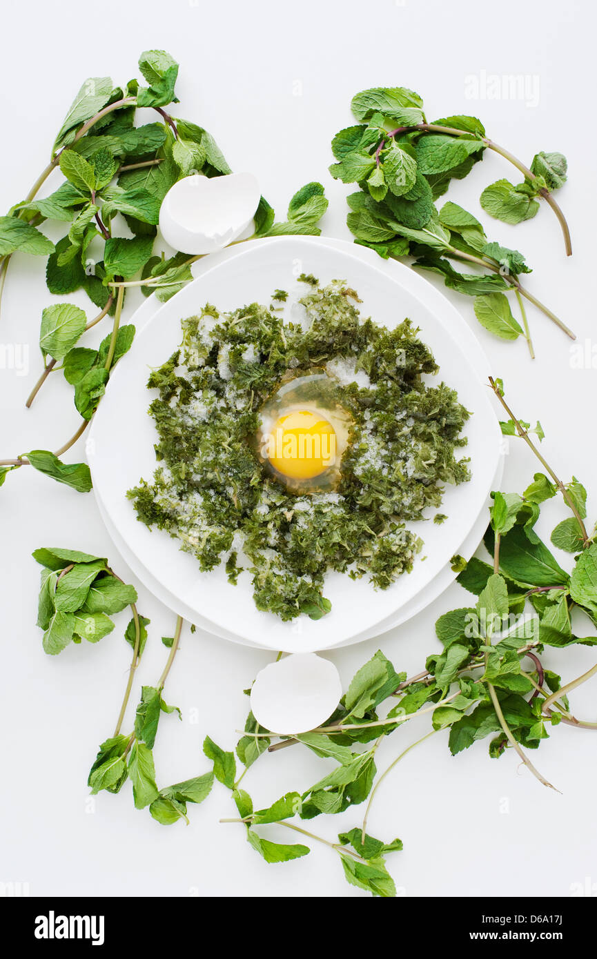 Raw egg hi-res stock photography and images - Alamy