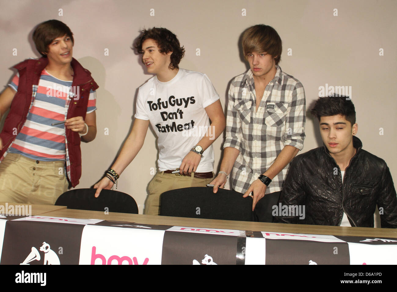 Louis Tomlinson, Harry Styles, Liam Payne, Zain Malik One Direction ...