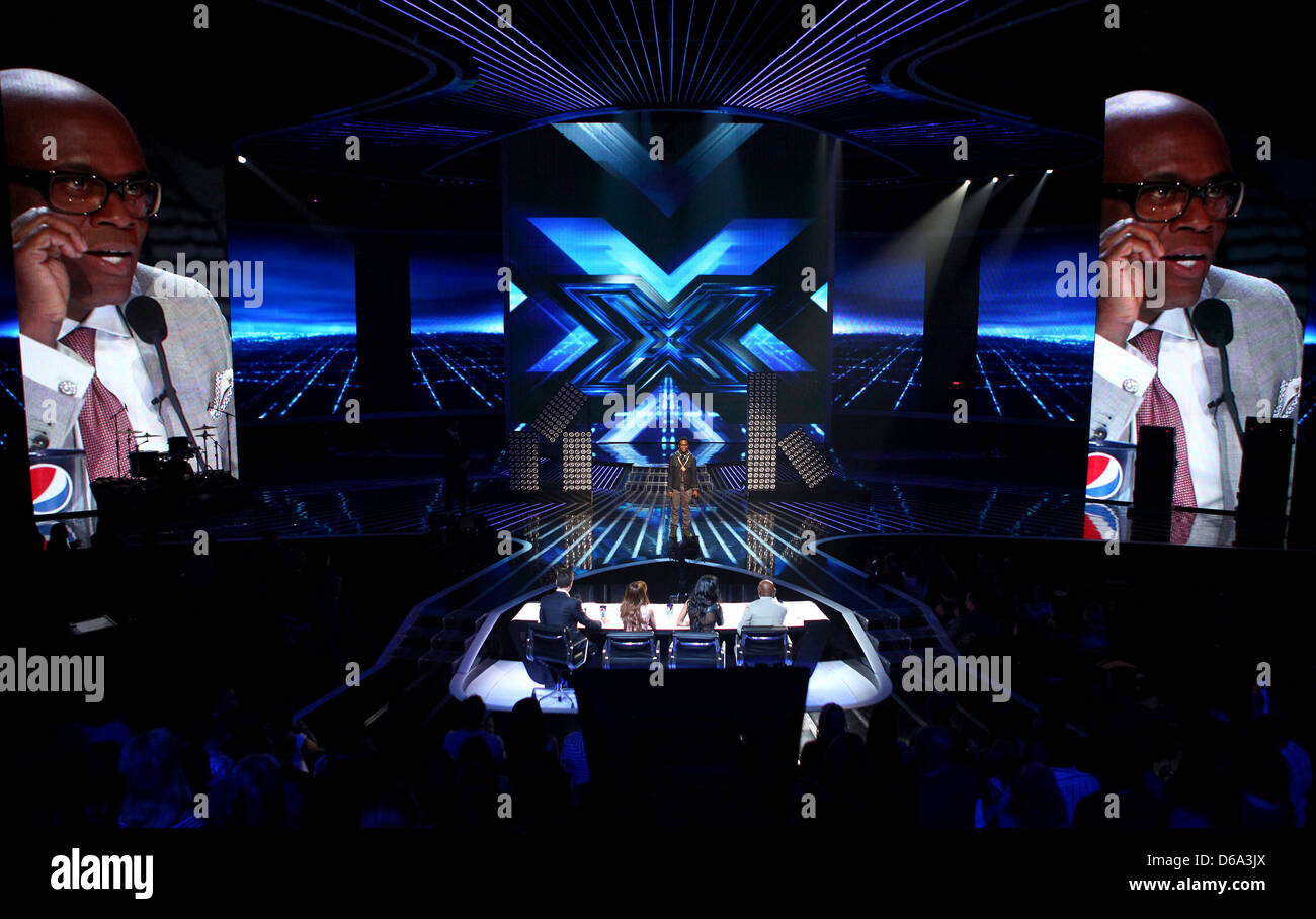 X factor performance hi-res stock photography and images - Alamy