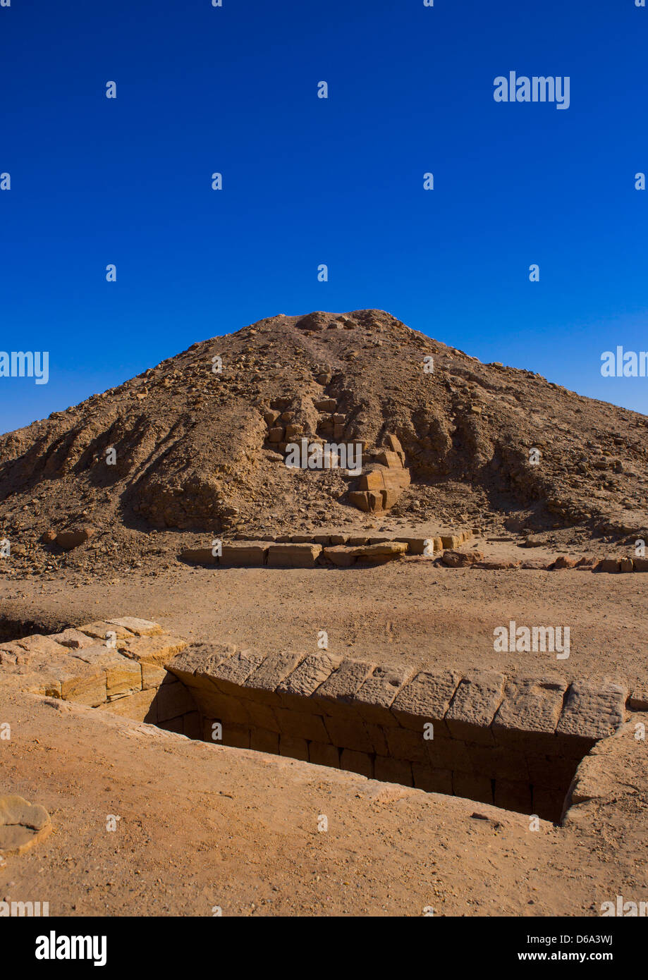The Royal Cemetery At El Kurru Stock Photo - Alamy
