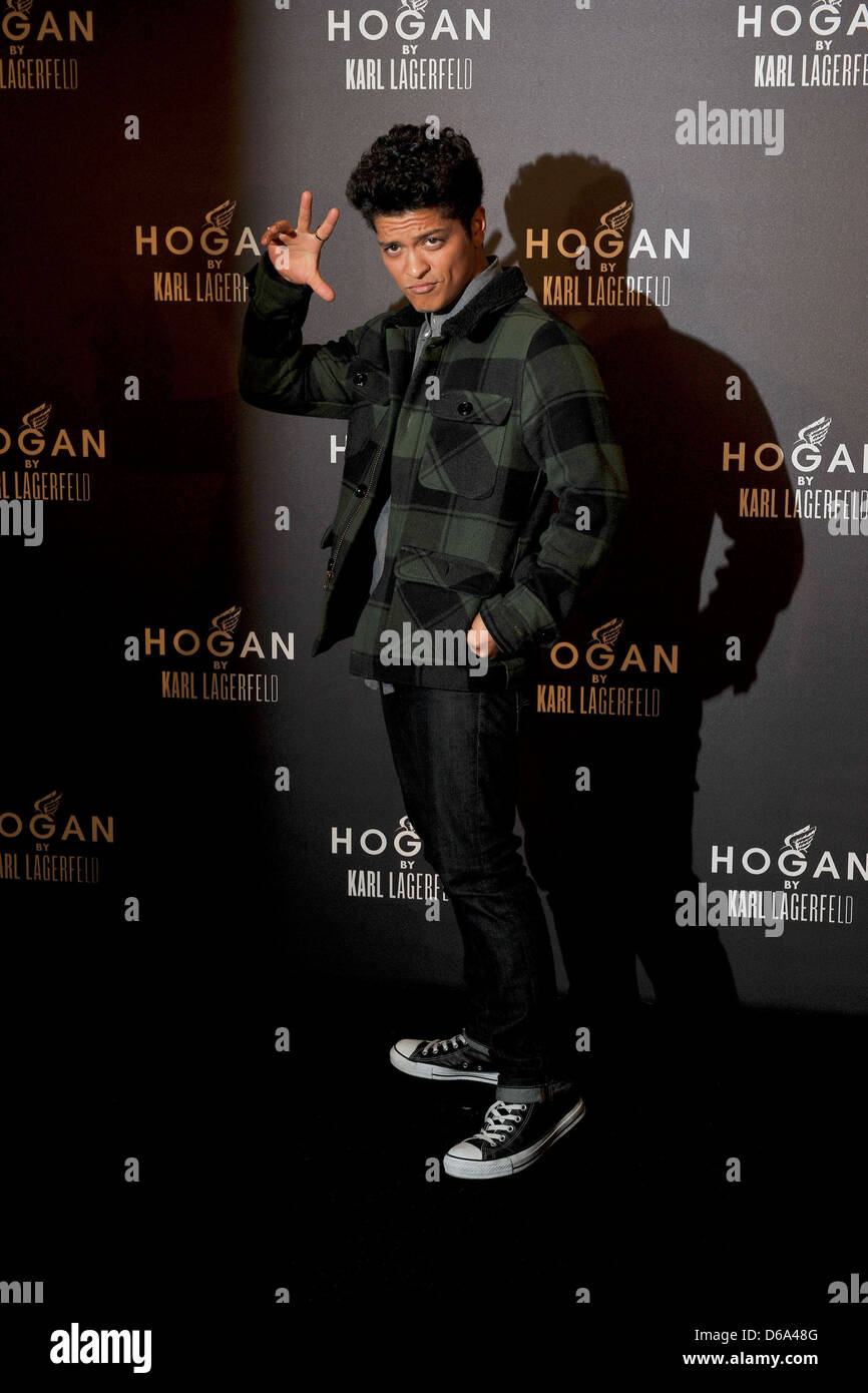 Bruno Mars Paris Fashion Week Fall-Winter ready to wear 2012 - Hogan by ...