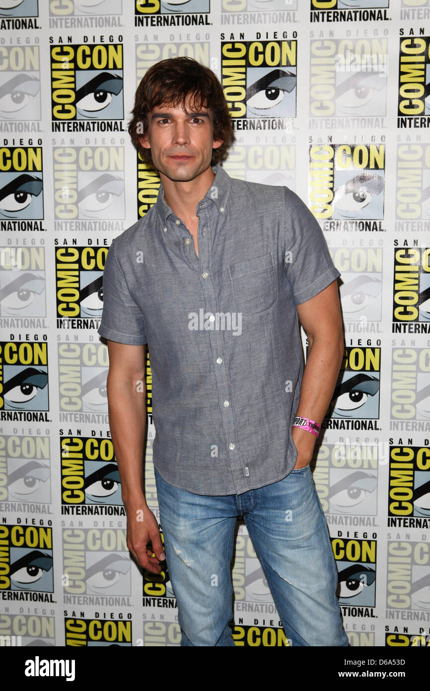 Christopher Gorham Comic Con 2011 - Day 2 San Diego, California - 21.07 ...