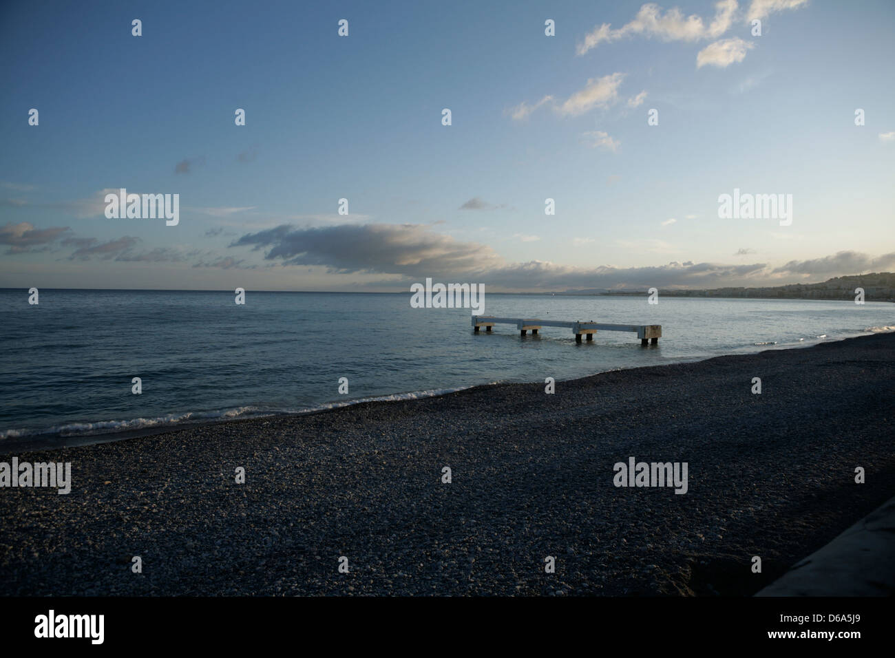 Empty pebble beach hi-res stock photography and images - Alamy