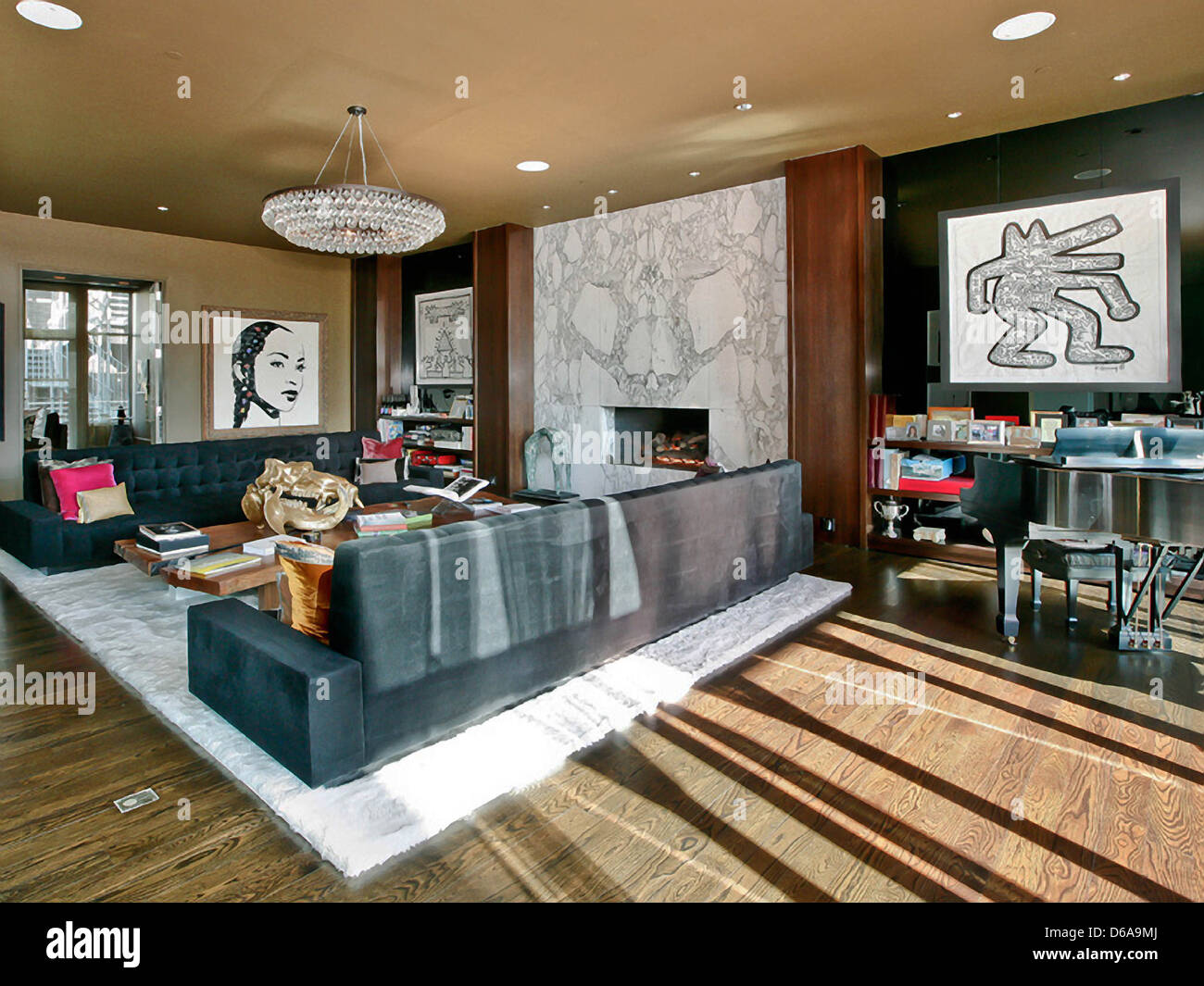ALICIA TO HAND OVER THE KEYS TO HER MANHATTAN HOME Songbird Alicia Keys ...