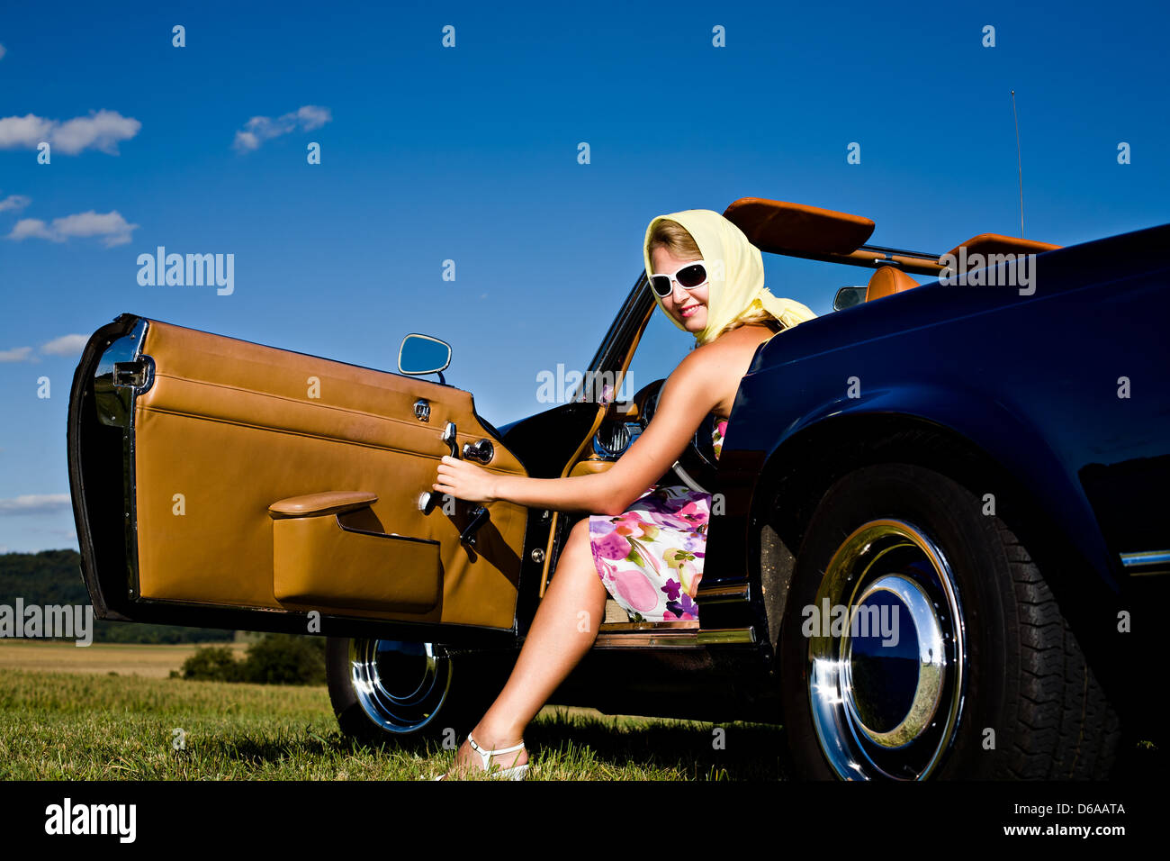 Girl driving classic car hi-res stock photography and images - Alamy