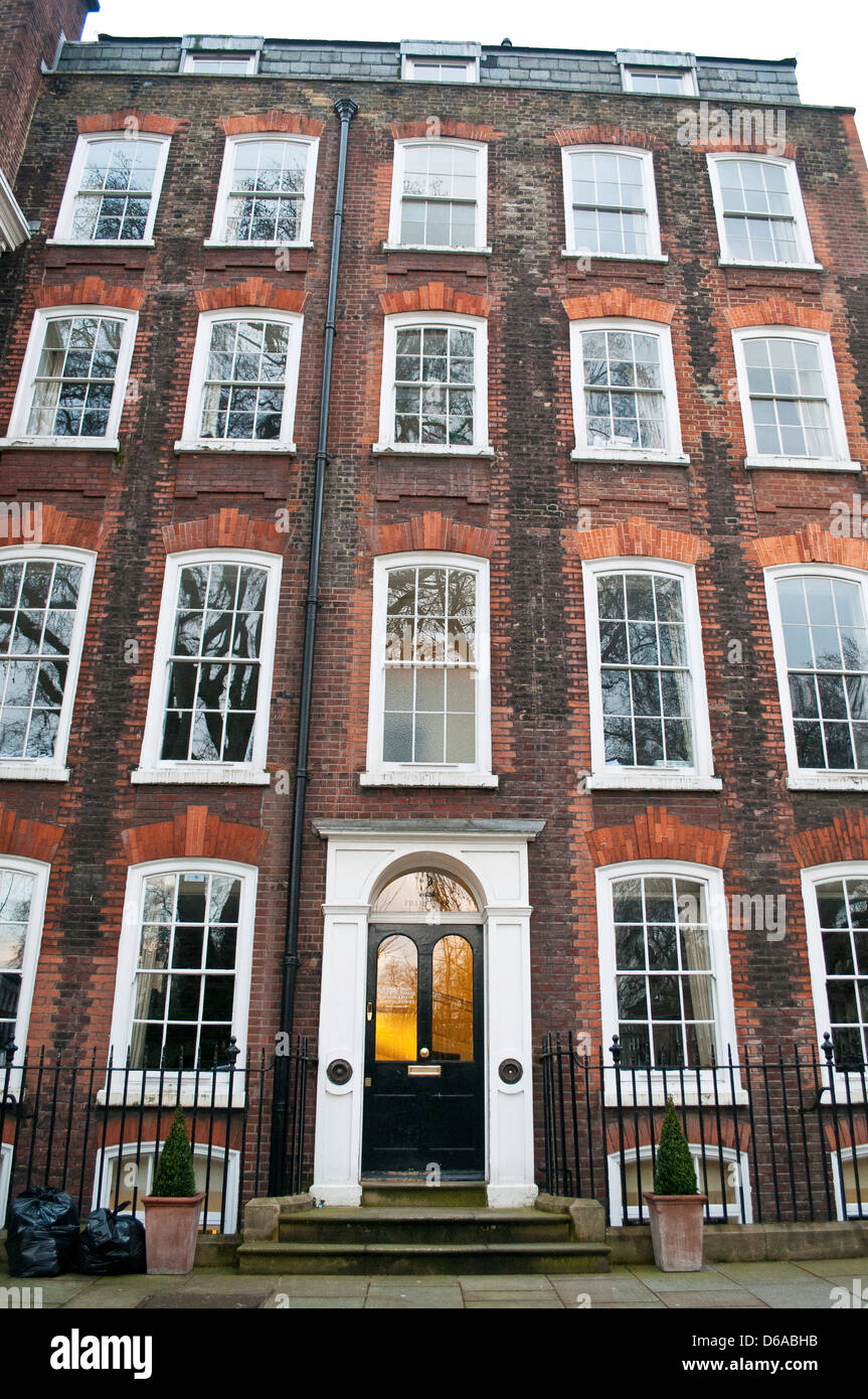 Posh square london hi-res stock photography and images - Alamy