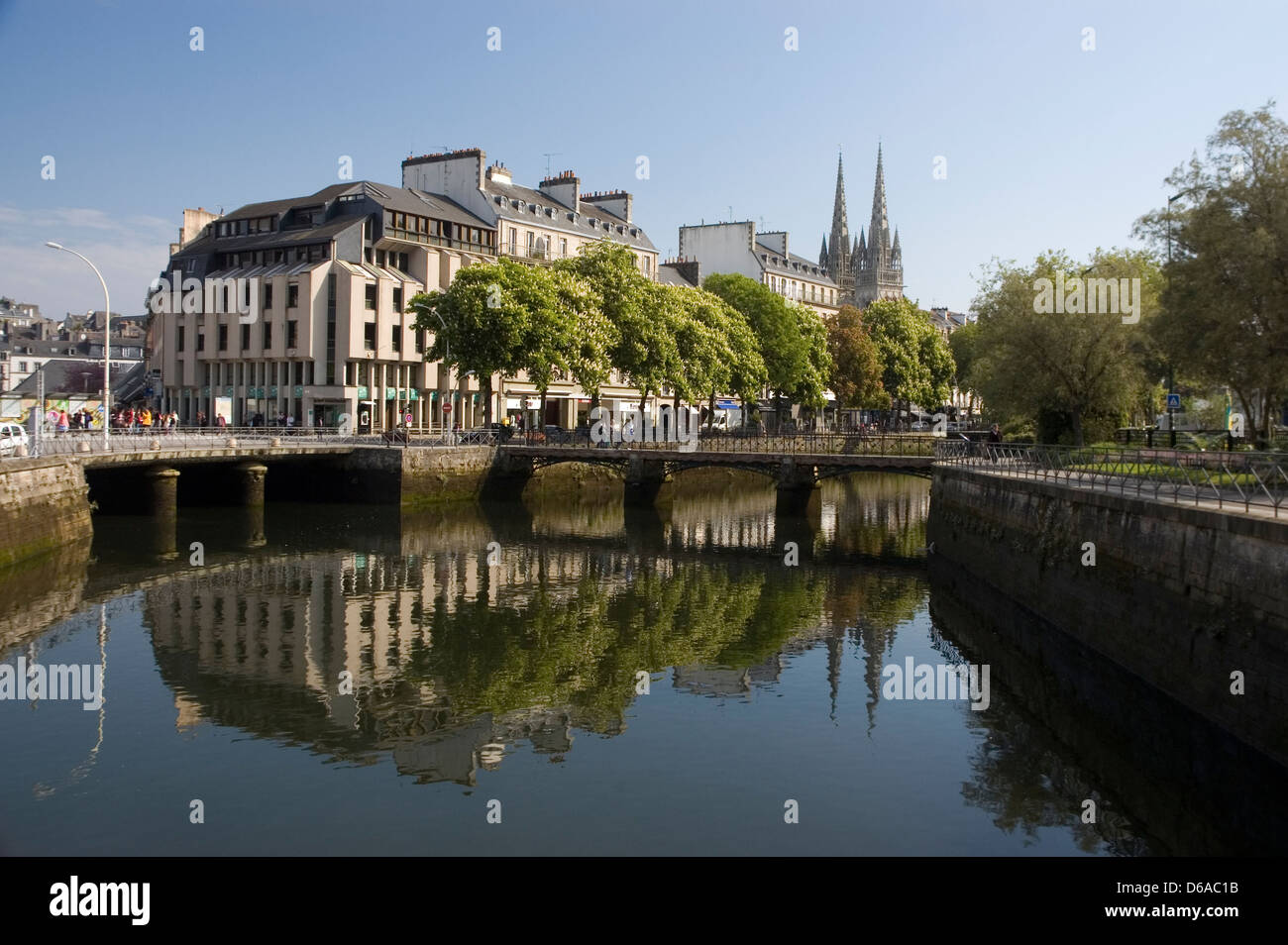 Quimper, Finistère, Brittany, France. City view of Quimper, River Odet ...