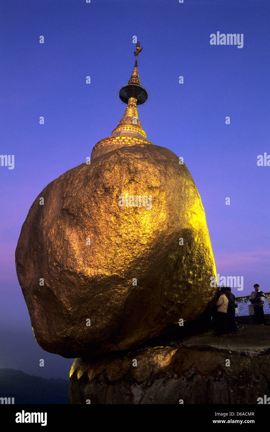 Myanmar night burma buddhism hi-res stock photography and images - Alamy