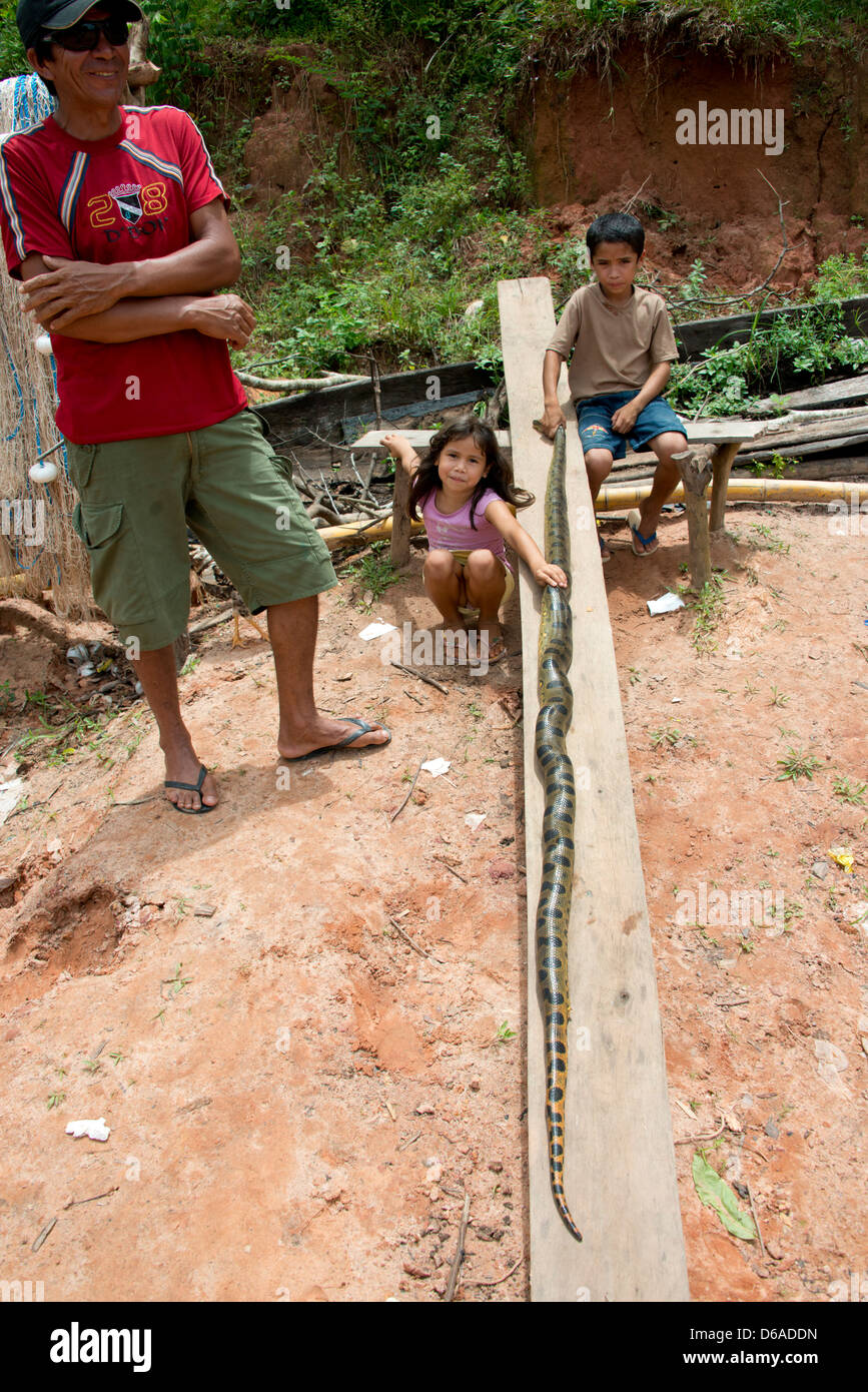 Children village brazil hi-res stock photography and images - Alamy