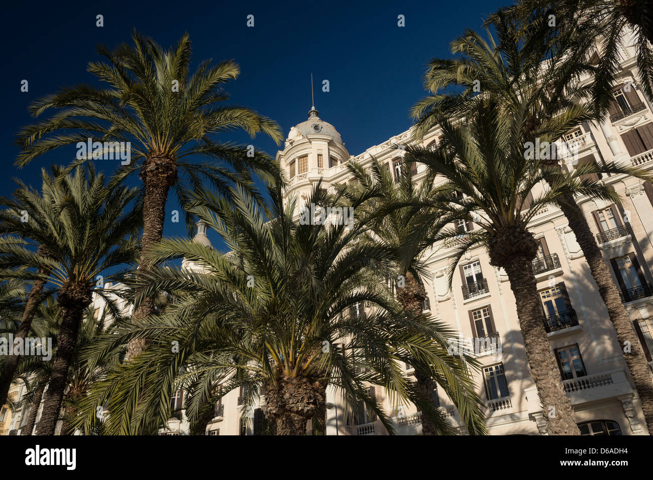 Old mediterranean building hi-res stock photography and images - Alamy