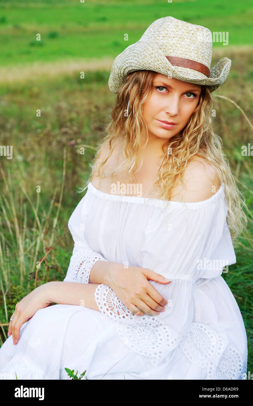 Beautiful woman on nature Stock Photo - Alamy