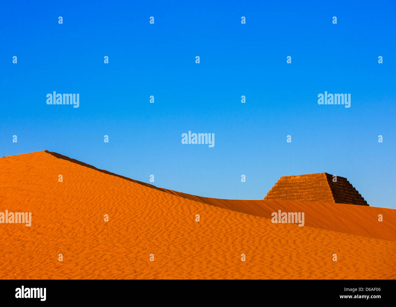 Pyramids In Royal Cemetery, Meroe, Sudan Stock Photo - Alamy