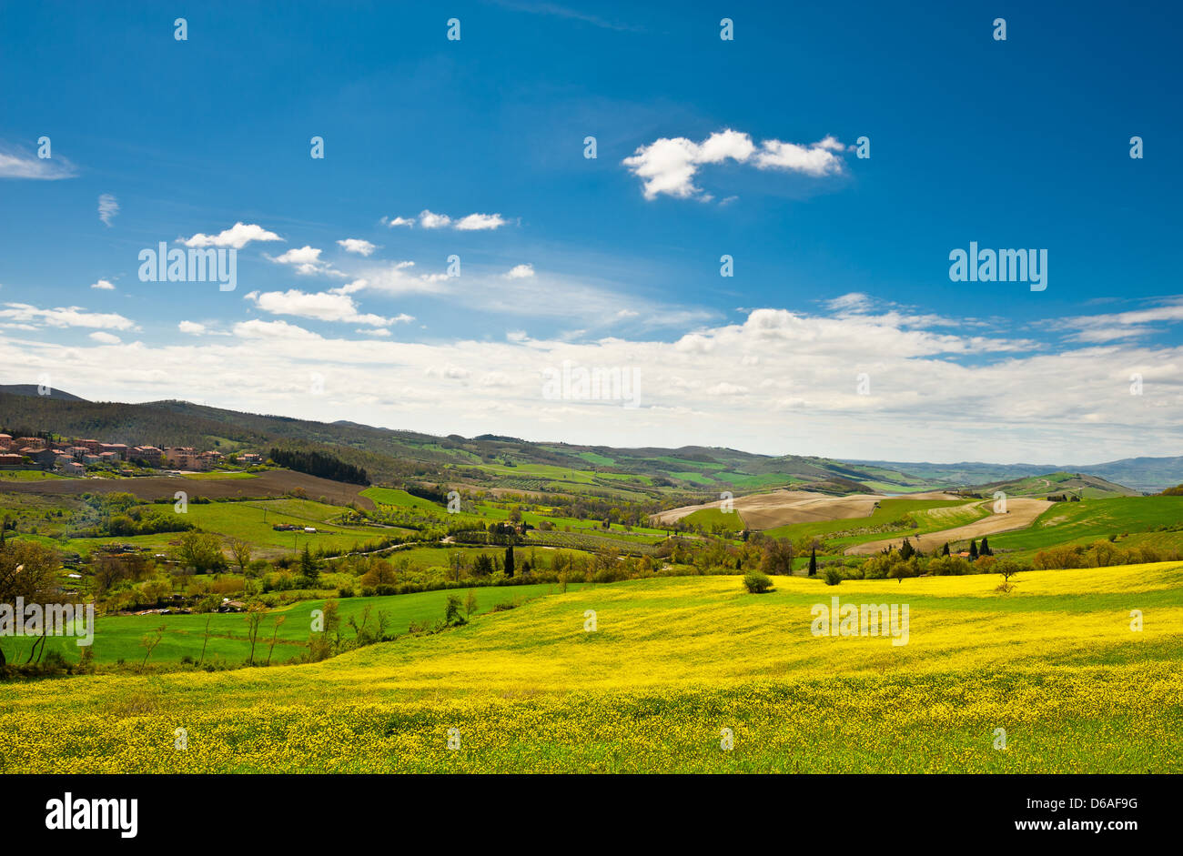 Medieval land fields hi-res stock photography and images - Alamy
