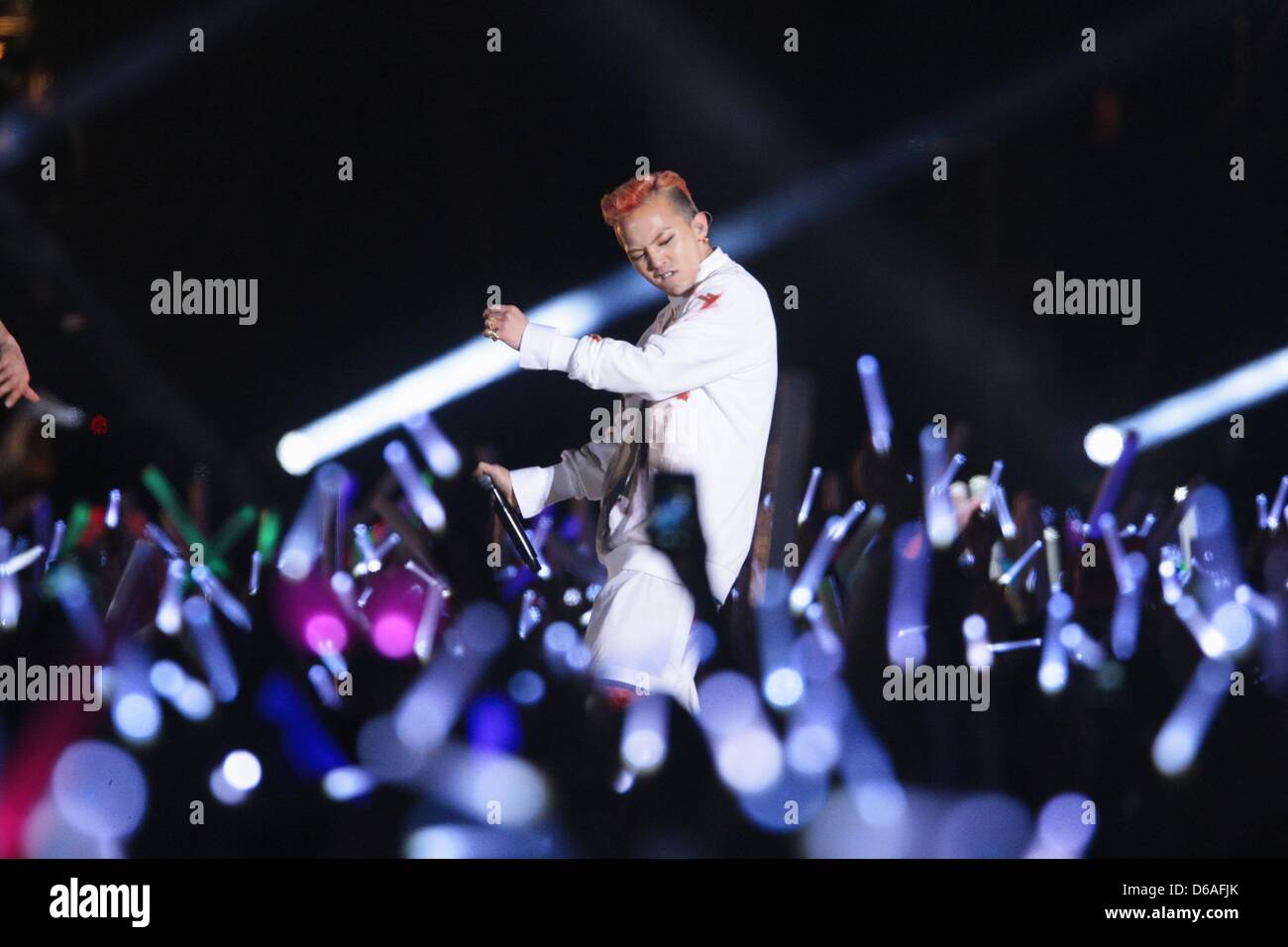 G-DRAGON at PSY's concert Happening in Seoul, South Korea on Saturday ...